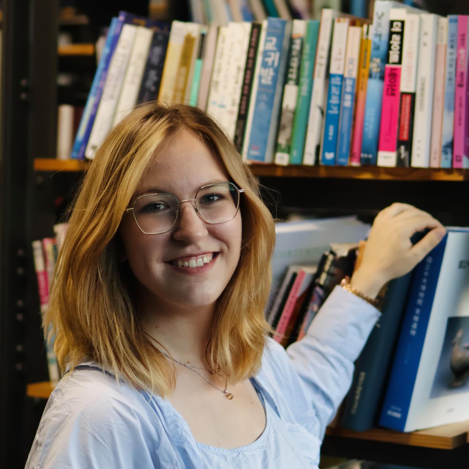 Victoria Hahn | Carlsen