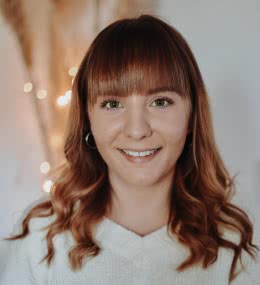 Elle Ellis | Carlsen